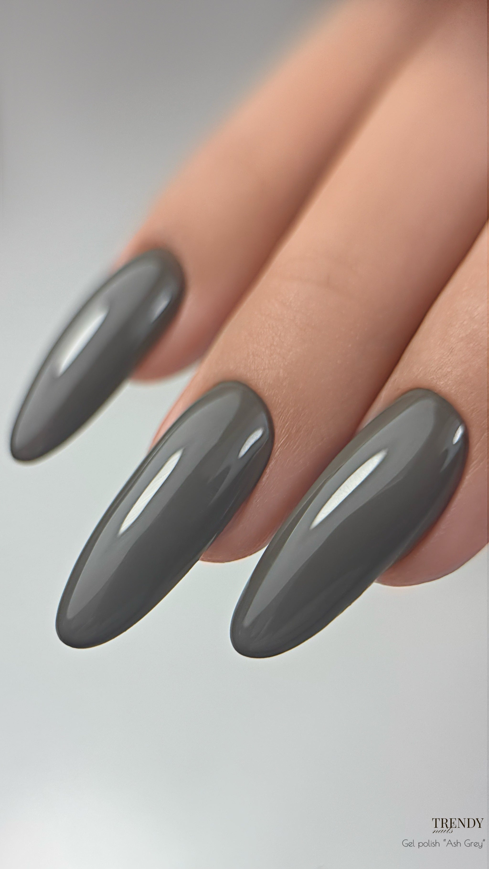 Gel Polish "Ash Grey" Harvest Collection (8ml) von Trendy Nails (TPO/H